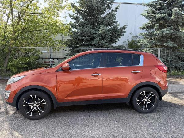 Kia Sportage 2012 in Marijampole, with an engine capacity of 1.69 L and mileage of 176 thousand km for 5750 €, photo 8 on AUTOMOTO.COM.LV