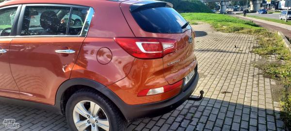 Kia Sportage 2012 in Klaipeda on AUTOMOTO.COM.LV Kia Sportage 2012 in Klaipeda, with an engine capacity of 1.70 L and mileage of 306 thousand km for 5800 €, photo 4 on AUTOMOTO.COM.LV