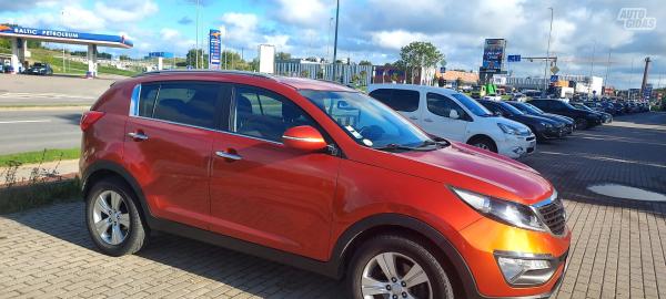 Kia Sportage 2012 in Klaipeda on AUTOMOTO.COM.LV Kia Sportage 2012 in Klaipeda, with an engine capacity of 1.70 L and mileage of 306 thousand km for 5800 €, photo 8 on AUTOMOTO.COM.LV