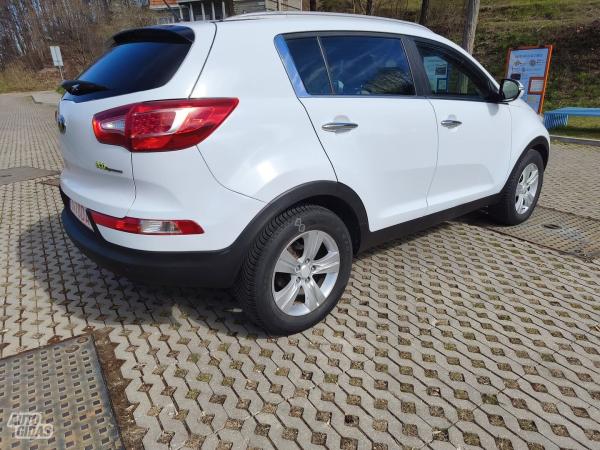 Kia Sportage 2013 in Kaunas, with an engine capacity of 2.00 L and mileage of 164 thousand km for 5200 €, photo 3 on AUTOMOTO.COM.LV