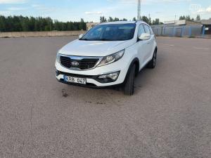 Kia Sportage 2013 in Panevezys, with an engine capacity of 1.70 L and mileage of 231 thousand km for 5650 €, photo  on AUTOMOTO.COM.LV