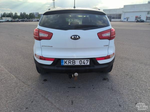 Kia Sportage 2013 in Panevezys, with an engine capacity of 1.70 L and mileage of 231 thousand km for 5650 €, photo 4 on AUTOMOTO.COM.LV