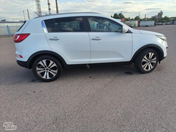 Kia Sportage 2013 in Panevezys, with an engine capacity of 1.70 L and mileage of 231 thousand km for 5650 €, photo 5 on AUTOMOTO.COM.LV