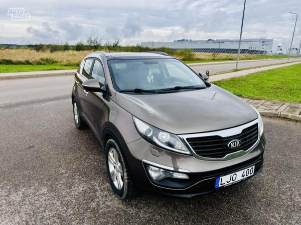 Kia Sportage 2013 in Kaunas on AUTOMOTO.COM.LV Kia Sportage 2013 in Kaunas, with an engine capacity of 1.70 L and mileage of 333 thousand km for 5800 €, photo 1 on AUTOMOTO.COM.LV