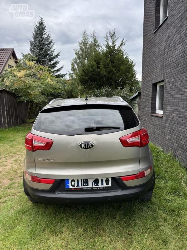 Kia Sportage 2013 in Vilnius on AUTOMOTO.COM.LV Kia Sportage 2013 in Vilnius, with an engine capacity of 2.00 L and mileage of 152 thousand km for 7000 €, photo 4 on AUTOMOTO.COM.LV