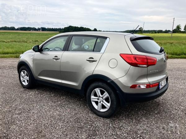 Kia Sportage 2014 in Talsi, with an engine capacity of 2.00 L and mileage of 0 thousand km for 9990 €, photo 5 on AUTOMOTO.COM.LV