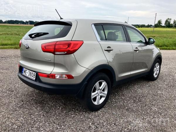 Kia Sportage 2014 in Talsi, with an engine capacity of 2.00 L and mileage of 0 thousand km for 9990 €, photo 6 on AUTOMOTO.COM.LV