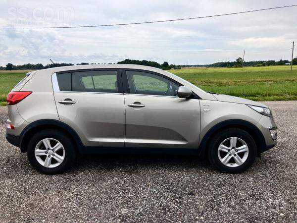 Kia Sportage 2014 in Talsi, with an engine capacity of 2.00 L and mileage of 0 thousand km for 9990 €, photo 7 on AUTOMOTO.COM.LV