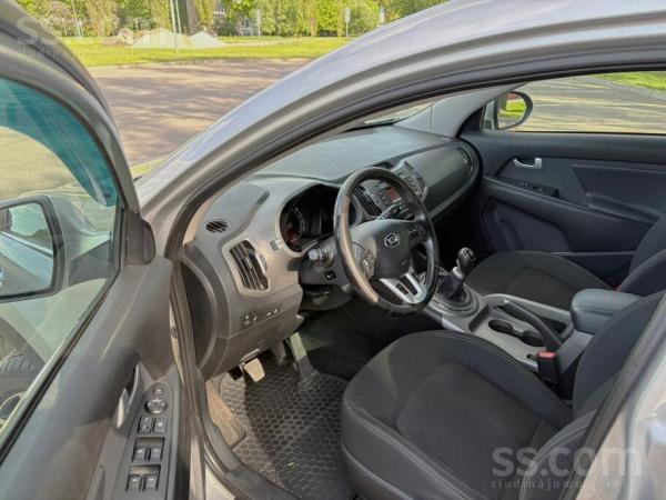 Kia Sportage 2014 Rīga, ar dzinēja tilpumu 1.70 L un nobraukumu 270 tūkst. km par 7000 €, foto 9 vietnē AUTOMOTO.COM.LV