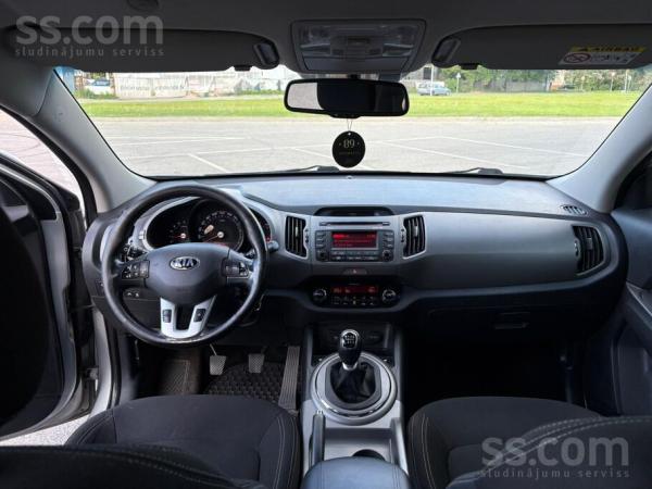 Kia Sportage 2014 in Riga, with an engine capacity of 1.70 L and mileage of 270 thousand km for 7000 €, photo 10 on AUTOMOTO.COM.LV