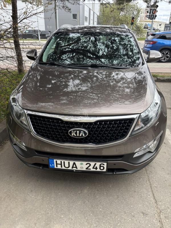 Kia Sportage 2015 in Vilnius, with an engine capacity of 1.70 L and mileage of 154 thousand km for 9700 €, photo 3 on AUTOMOTO.COM.LV