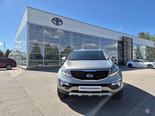 Kia Sportage 2015 in Panevezys, with an engine capacity of 2.00 L and mileage of 189 thousand km for 8200 €, photo 2 on AUTOMOTO.COM.LV
