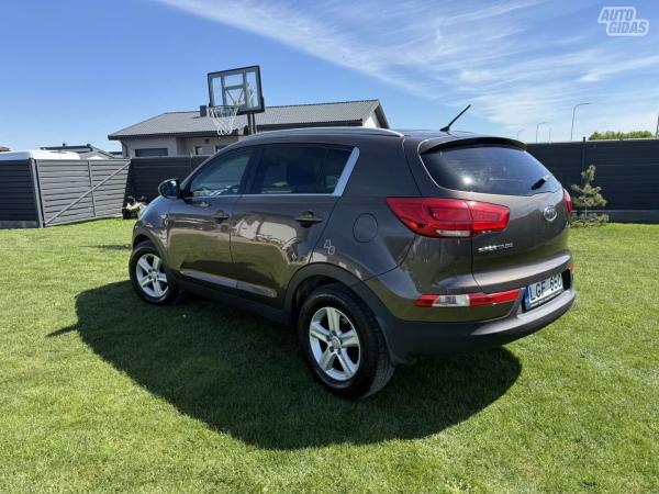 Kia Sportage 2015 in Klaipeda, with an engine capacity of 1.70 L and mileage of 165 thousand km for 7600 €, photo 4 on AUTOMOTO.COM.LV