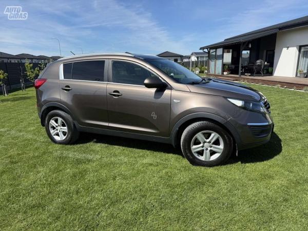 Kia Sportage 2015 in Klaipeda, with an engine capacity of 1.70 L and mileage of 165 thousand km for 7600 €, photo 8 on AUTOMOTO.COM.LV