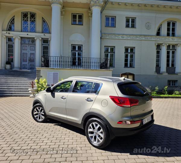 Kia Sportage 2015 Tallina, ar dzinēja tilpumu 2.00 L un nobraukumu 198 tūkst. km par 8990 €, foto 4 vietnē AUTOMOTO.COM.LV
