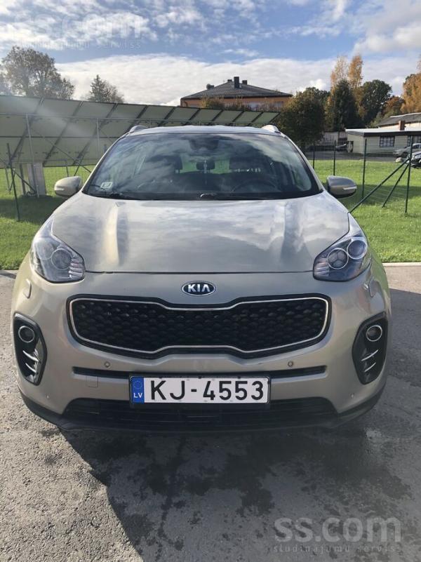 Kia Sportage 2016 in Cesis, with an engine capacity of 1.70 L and mileage of 277 thousand km for 9900 €, photo 2 on AUTOMOTO.COM.LV