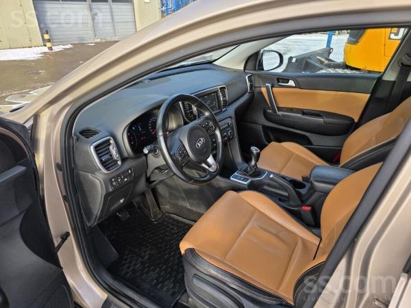 Kia Sportage 2016 Rīga, ar dzinēja tilpumu 1.60 L un nobraukumu 148 tūkst. km par 12000 €, foto 5 vietnē AUTOMOTO.COM.LV