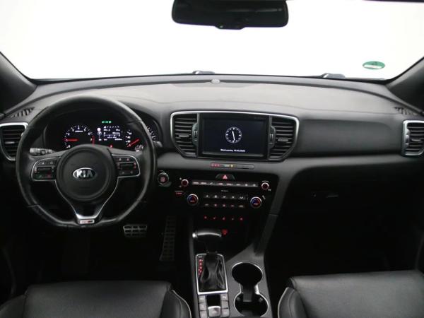 Kia Sportage 2016 in Vilnius, with an engine capacity of 1.60 L and mileage of 158 thousand km for 15899 €, photo 2 on AUTOMOTO.COM.LV