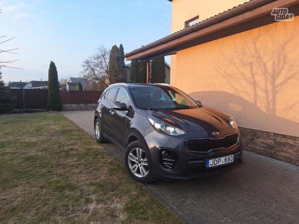 Kia Sportage 2016 in Vilnius, with an engine capacity of 1.70 L and mileage of 158 thousand km for 11800 €, photo 1 on AUTOMOTO.COM.LV