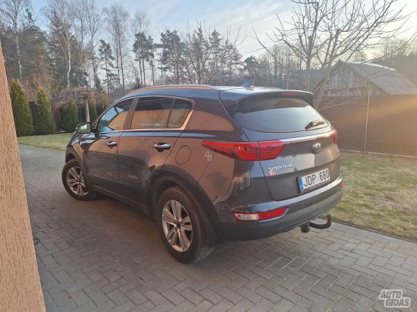 Kia Sportage 2016 in Vilnius, with an engine capacity of 1.70 L and mileage of 158 thousand km for 11800 €, photo 3 on AUTOMOTO.COM.LV