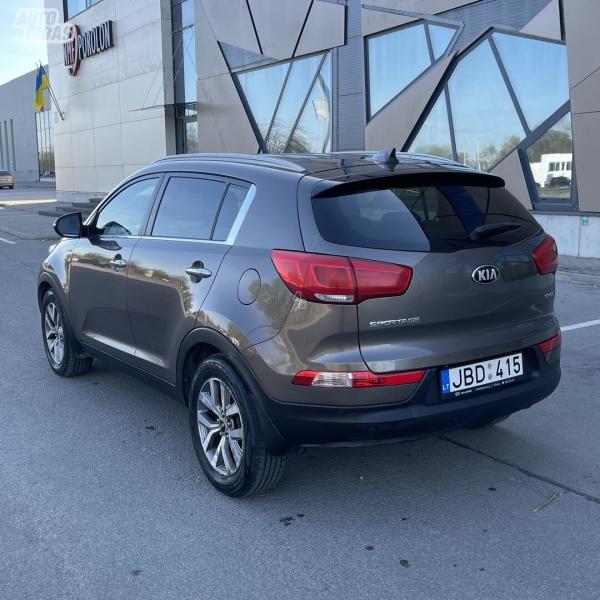 Kia Sportage 2016 in Siauliai, with an engine capacity of 2.00 L and mileage of 260 thousand km for 7999 €, photo 3 on AUTOMOTO.COM.LV