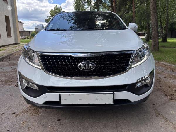 Kia Sportage 2016 in Taurage, with an engine capacity of 1.69 L and mileage of 224 thousand km for 7800 €, photo 3 on AUTOMOTO.COM.LV