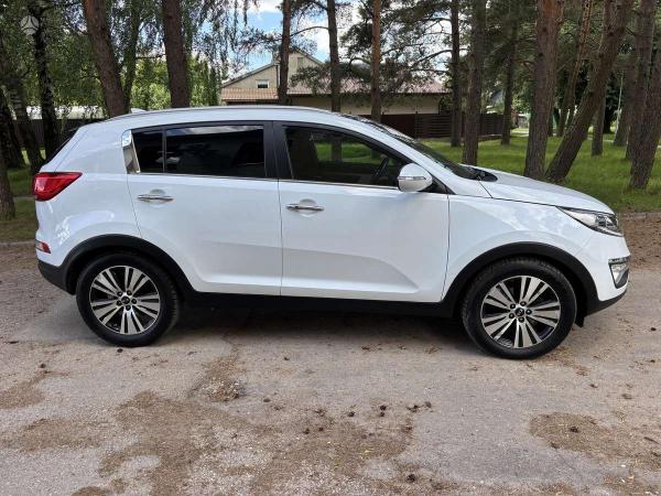 Kia Sportage 2016 in Taurage, with an engine capacity of 1.69 L and mileage of 224 thousand km for 7800 €, photo 5 on AUTOMOTO.COM.LV