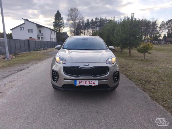 Kia Sportage 2017 in Jurbarkas, with an engine capacity of 1.70 L and mileage of 214 thousand km for 10800 €, photo 2 on AUTOMOTO.COM.LV