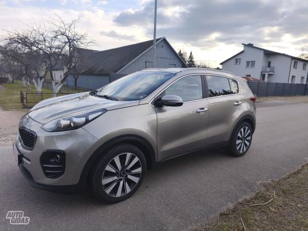 Kia Sportage 2017 in Jurbarkas, with an engine capacity of 1.70 L and mileage of 214 thousand km for 10800 €, photo 9 on AUTOMOTO.COM.LV