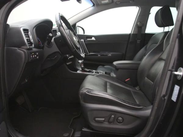 Kia Sportage 2017 in Vilnius, with an engine capacity of 2.00 L and mileage of 191 thousand km for 14999 €, photo 4 on AUTOMOTO.COM.LV