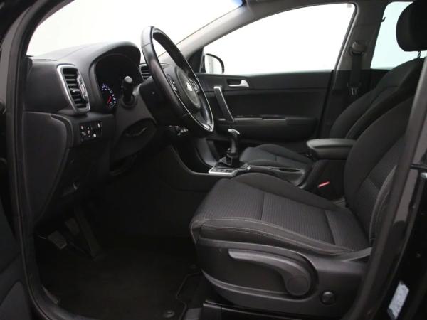 Kia Sportage 2018 in Vilnius, with an engine capacity of 1.60 L and mileage of 199 thousand km for 12299 €, photo 4 on AUTOMOTO.COM.LV