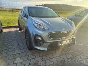 Kia Sportage 2019 in Riga, with an engine capacity of 1.60 L and mileage of 203 thousand km for 12000 €, photo  on AUTOMOTO.COM.LV
