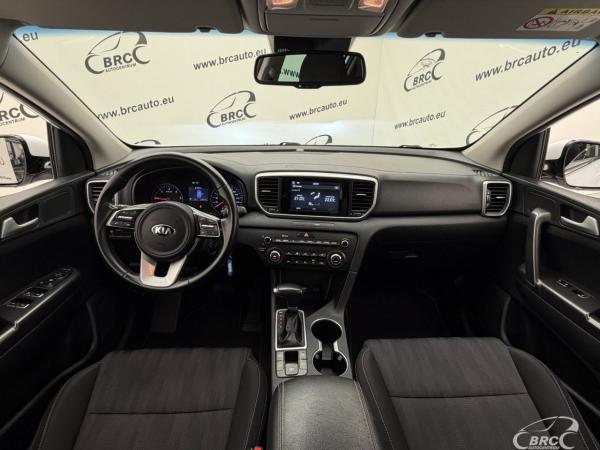 Kia Sportage 2019 in Vilnius, with an engine capacity of 1.60 L and mileage of 275 thousand km for 12900 €, photo 3 on AUTOMOTO.COM.LV