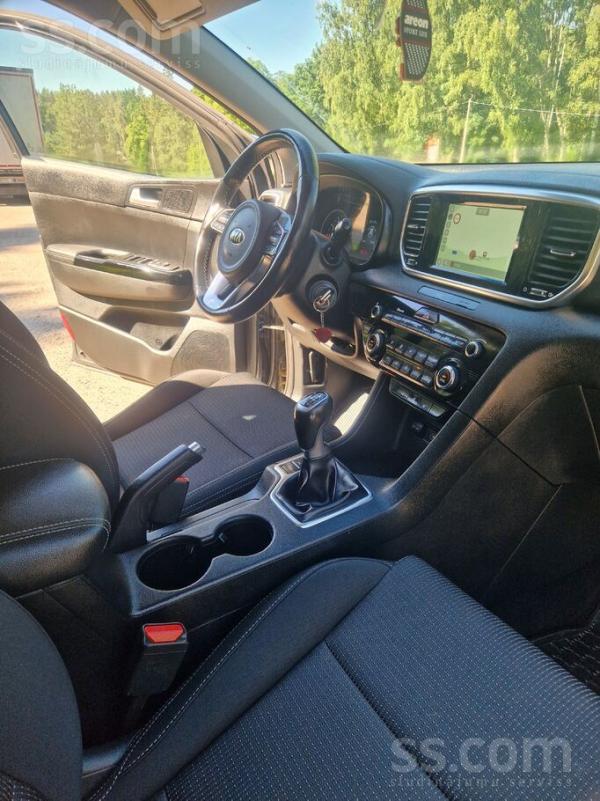 Kia Sportage 2019 in Dobele, with an engine capacity of 1.60 L and mileage of 55 thousand km for 16550 €, photo 10 on AUTOMOTO.COM.LV