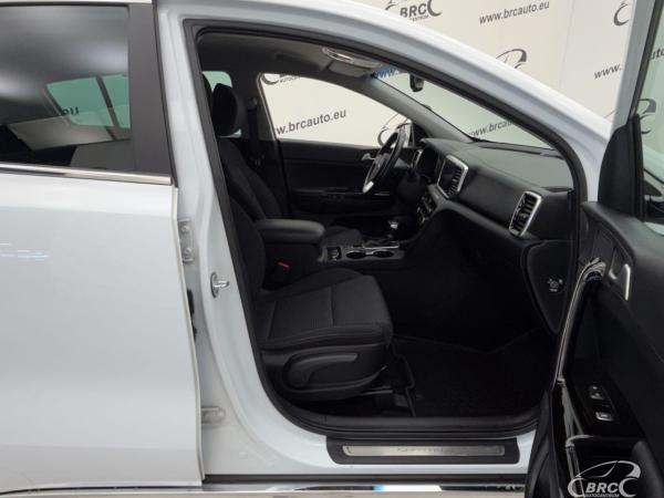 Kia Sportage 2020 in Vilnius, with an engine capacity of 1.59 L and mileage of 52 thousand km for 17900 €, photo 4 on AUTOMOTO.COM.LV