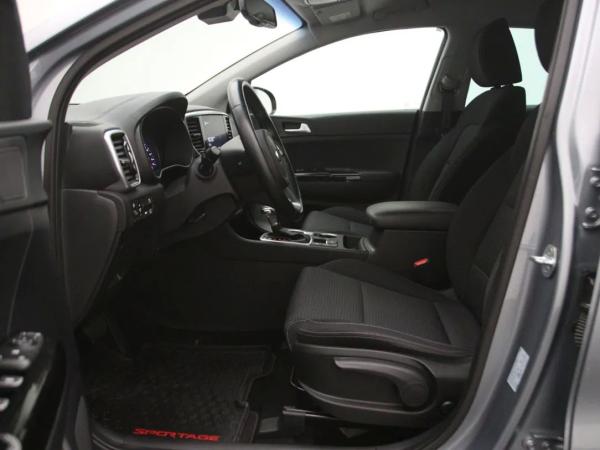 Kia Sportage 2021 in Vilnius, with an engine capacity of 1.60 L and mileage of 29 thousand km for 18899 €, photo 4 on AUTOMOTO.COM.LV