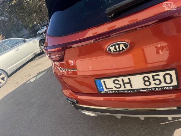 Kia Sportage 2021 in Vilnius on AUTOMOTO.COM.LV Kia Sportage 2021 in Vilnius, with an engine capacity of 1.60 L and mileage of 101 thousand km for 19500 €, photo 7 on AUTOMOTO.COM.LV
