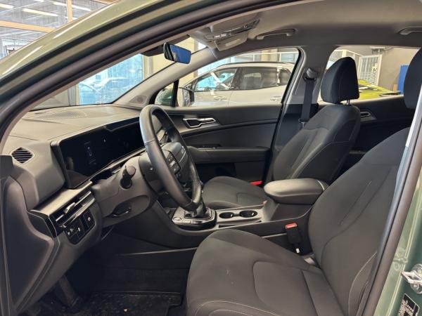 Kia Sportage 2026 Rīga, ar dzinēja tilpumu 1.60 L un nobraukumu 4 tūkst. km par 2740000 €, foto 7 vietnē AUTOMOTO.COM.LV