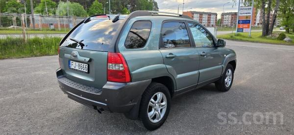 Зеленый Киа Sportage 2005 в Валмиера, объемом двигателя 2.00 л и пробегом 150 тыс. км за 2100 €, фото 4 на AUTOMOTO.COM.LV