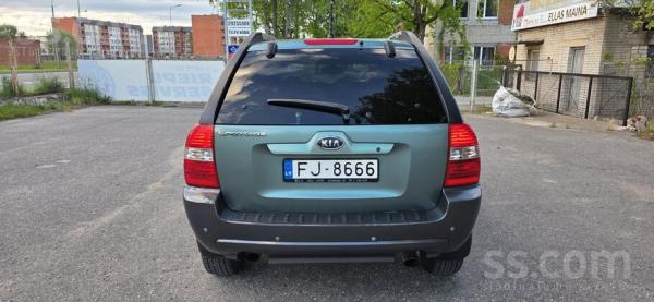 Зеленый Киа Sportage 2005 в Валмиера, объемом двигателя 2.00 л и пробегом 150 тыс. км за 2100 €, фото 5 на AUTOMOTO.COM.LV