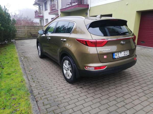 Green Kia Sportage 2016 in Vilnius, with an engine capacity of 1.69 L and mileage of 174 thousand km for 11111 €, photo 3 on AUTOMOTO.COM.LV