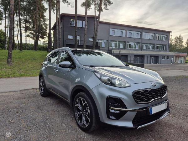 Green Kia Sportage 2020 in Taurage, with an engine capacity of 1.60 L and mileage of 194 thousand km for 14999 €, photo 4 on AUTOMOTO.COM.LV