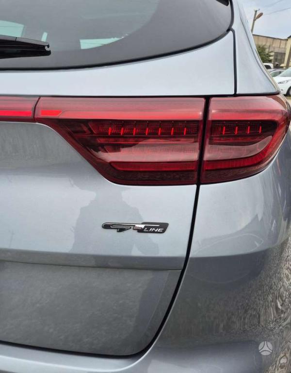 Green Kia Sportage 2020 in Taurage, with an engine capacity of 1.60 L and mileage of 194 thousand km for 14999 €, photo 11 on AUTOMOTO.COM.LV