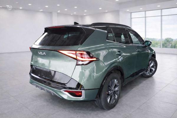 Green Kia Sportage 2022 in Vilnius, with an engine capacity of 1.60 L and mileage of 180 thousand km for 23990 €, photo 4 on AUTOMOTO.COM.LV