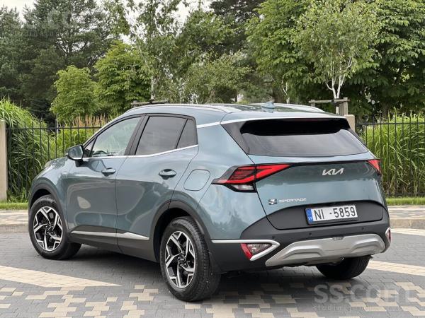 Green Kia Sportage 2022 in Jelgava, with an engine capacity of 1.60 L and mileage of 89 thousand km for 21400 €, photo 9 on AUTOMOTO.COM.LV