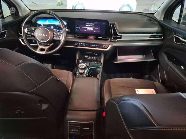 Green Kia Sportage 2022 in Vilnius, with an engine capacity of 1.60 L and mileage of 142 thousand km for 22990 €, photo 3 on AUTOMOTO.COM.LV