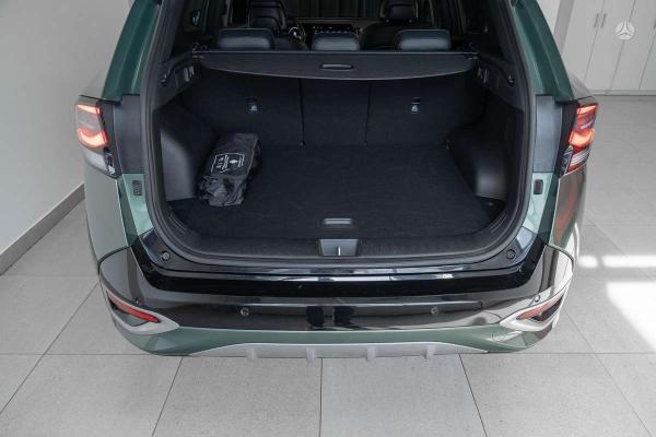 Green Kia Sportage 2022 in Vilnius, with an engine capacity of 1.60 L and mileage of 56 thousand km for 34900 €, photo 10 on AUTOMOTO.COM.LV