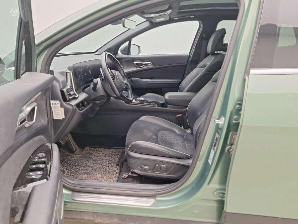 Green Kia Sportage 2022 in Vilnius, with an engine capacity of 1.60 L and mileage of 112 thousand km for 27990 €, photo 7 on AUTOMOTO.COM.LV