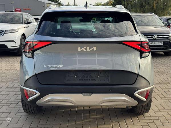 Зеленый Киа Sportage 2022 в Вильнюс, объемом двигателя 1.60 л и пробегом 198 тыс. км за 19000 €, фото 11 на AUTOMOTO.COM.LV