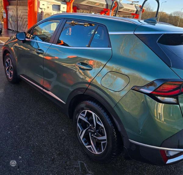 Zaļš Kia Sportage 2023 Viļņa, ar dzinēja tilpumu 1.60 L un nobraukumu 21 tūkst. km par 28000 €, foto 4 vietnē AUTOMOTO.COM.LV